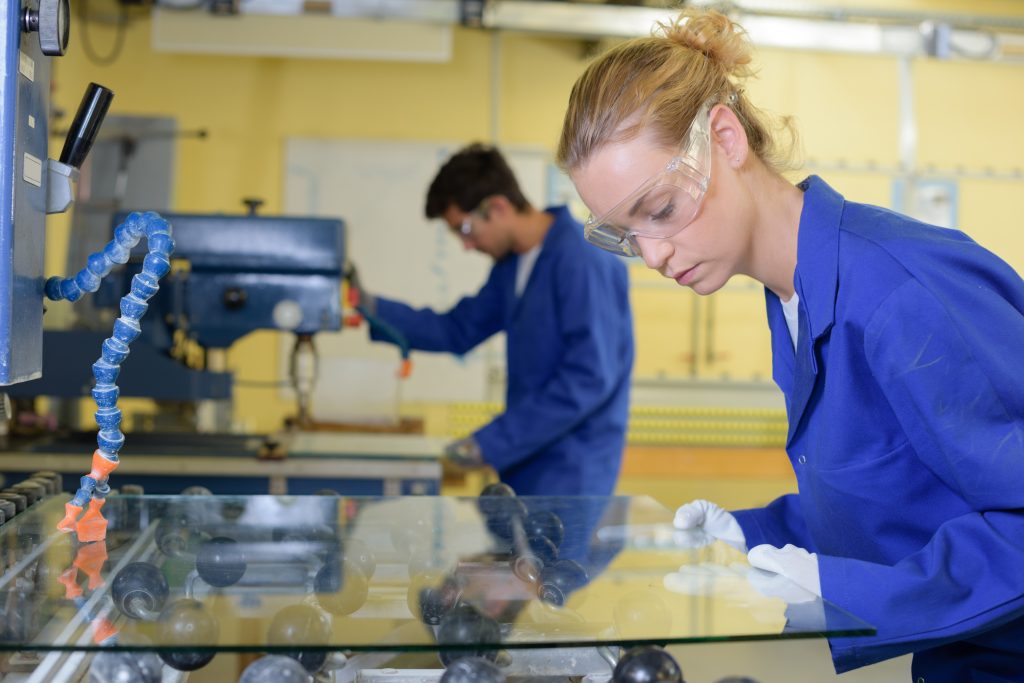 What’s It Like to Be a Glazier? - Employment Training Agency | Skill Hire